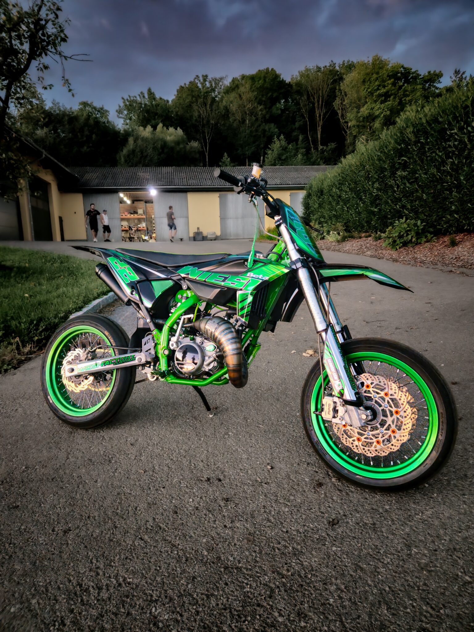 Full-Custom-Dekor 50-124cc - Wiesi Factory Customs